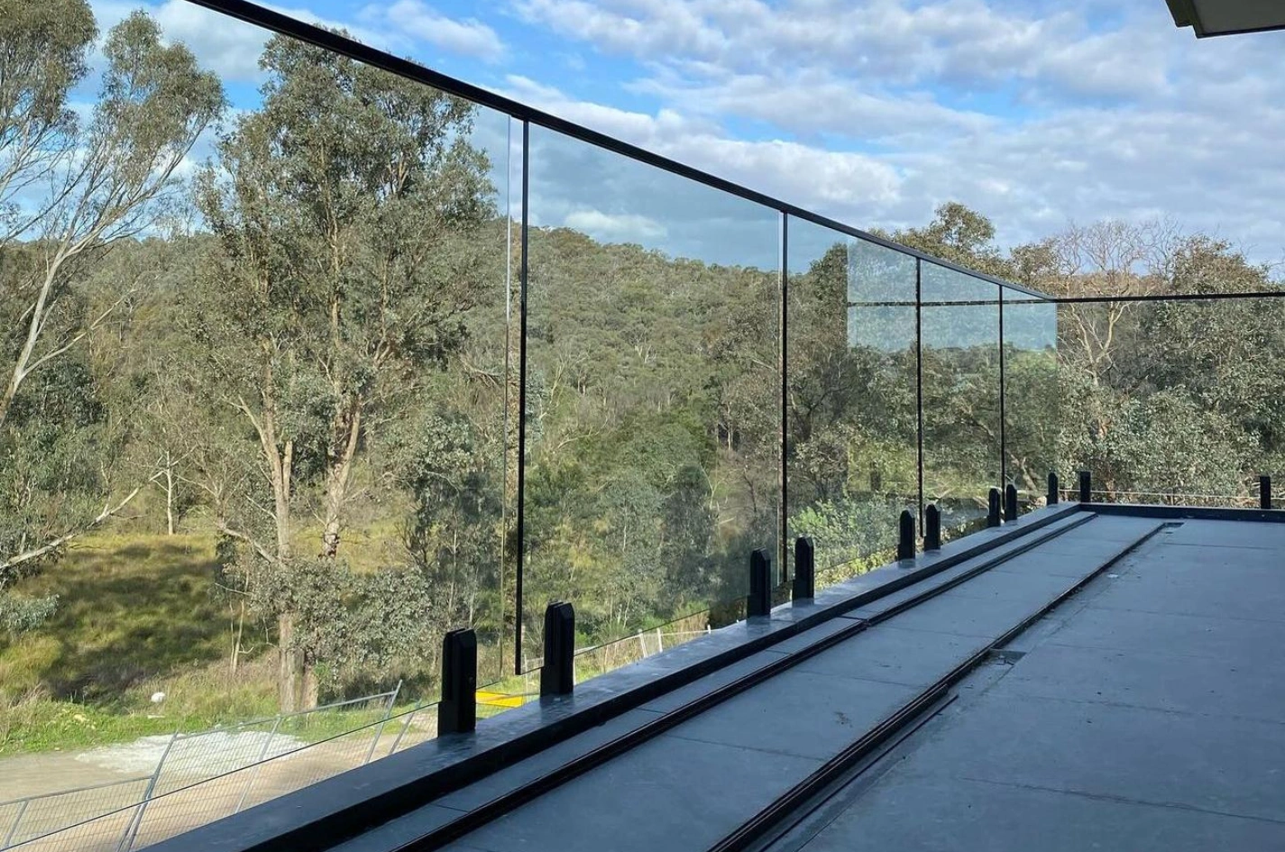 Post & Clamp Glass Railing Systems | Right Mounting Choice